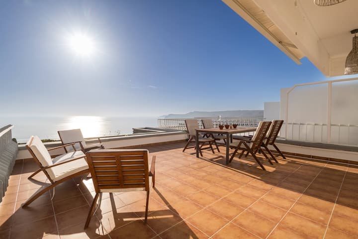 Sea & Sky Retreat Penthouse Private Sunset Rooftop - Sesimbra