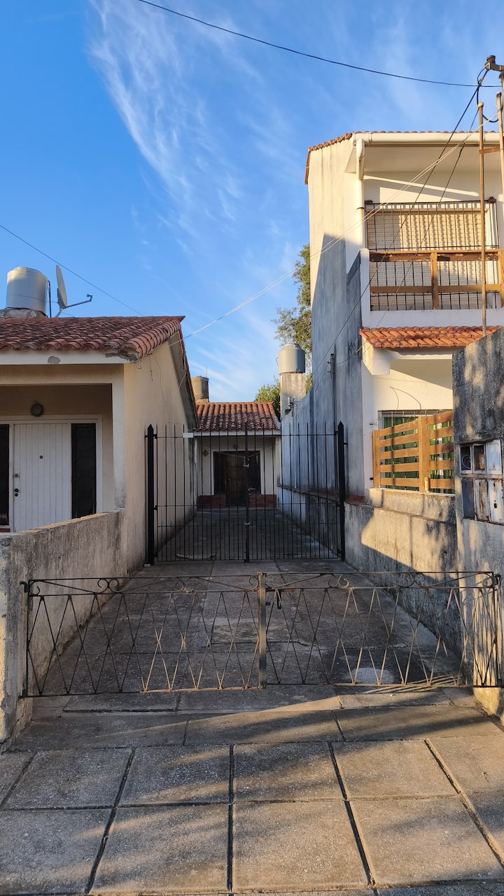 Casa Económica Para Familias O Amigos - Santa Teresita