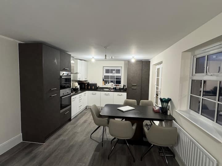 Brand New Modern Apartment - Leicester