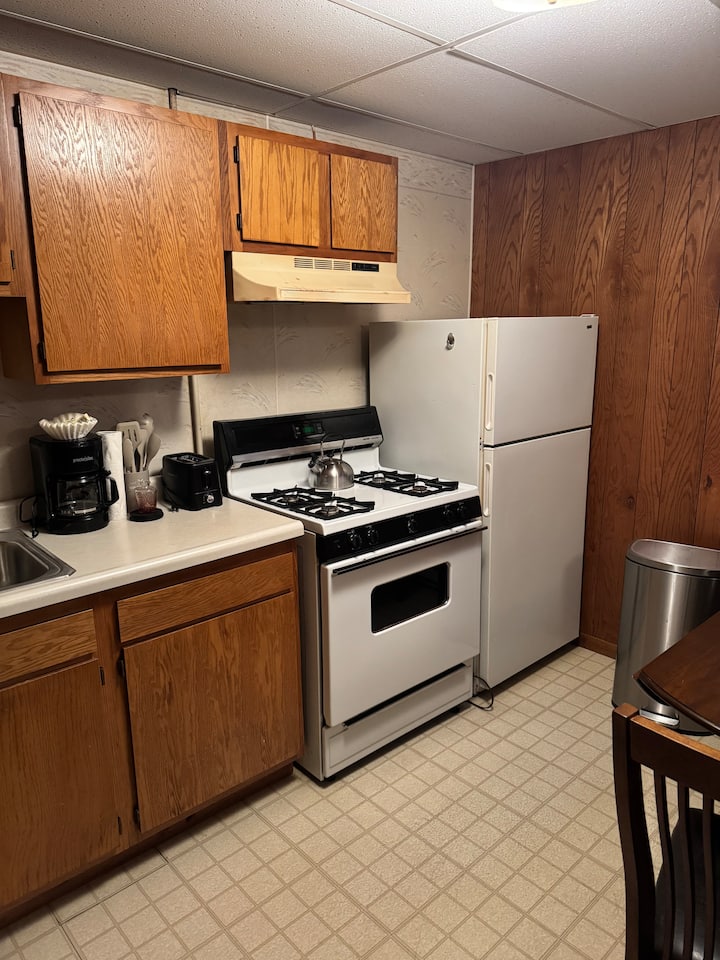 Private 1br | Comfortable Stay Near Downtown - グランド・フォークス, ND