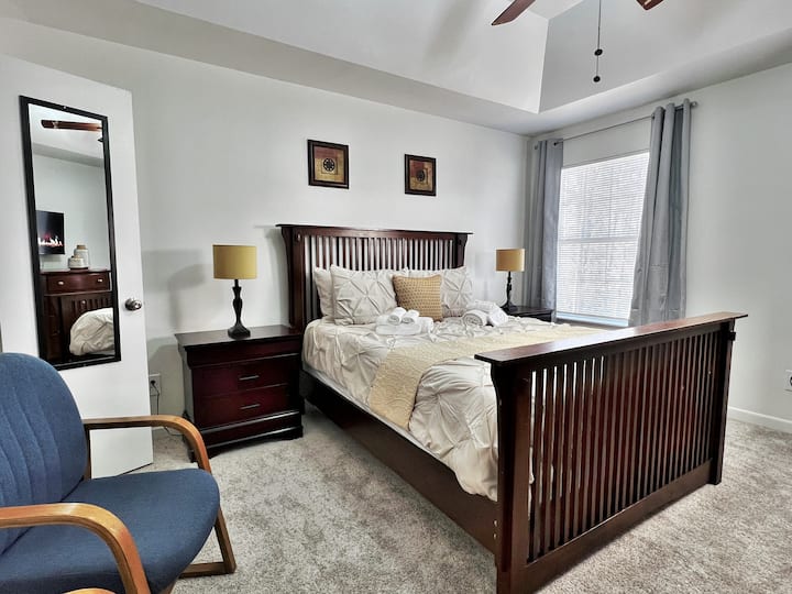 Relax & Recharge Near Atl Airport | Racing+game Rm - Jonesboro, GA