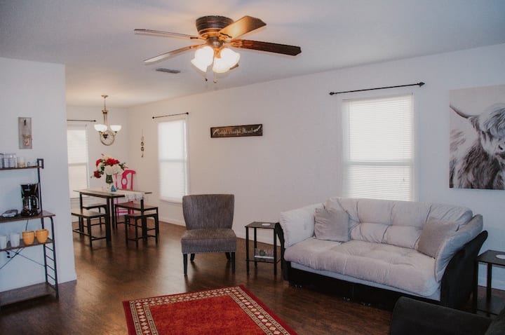 Cozy 2br Cottage, Central & Work-ready - アビリーン, TX