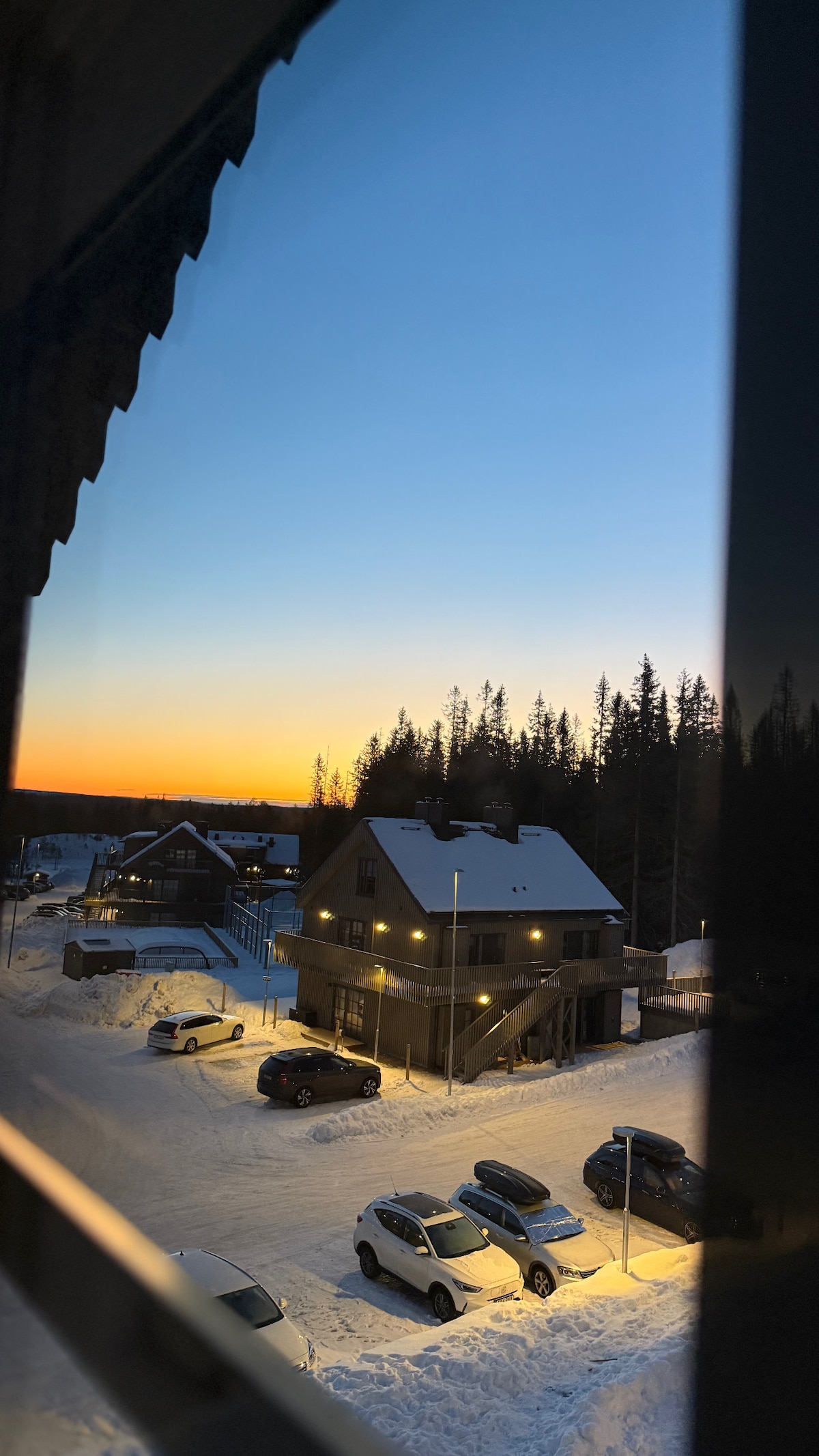 Small but Elegant Mountain Escape – Ski‑in/Ski‑out - Flats for Rent in ...