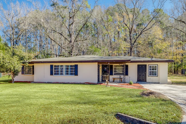 Retro! - 4br Near Sav Airport - Pooler, GA