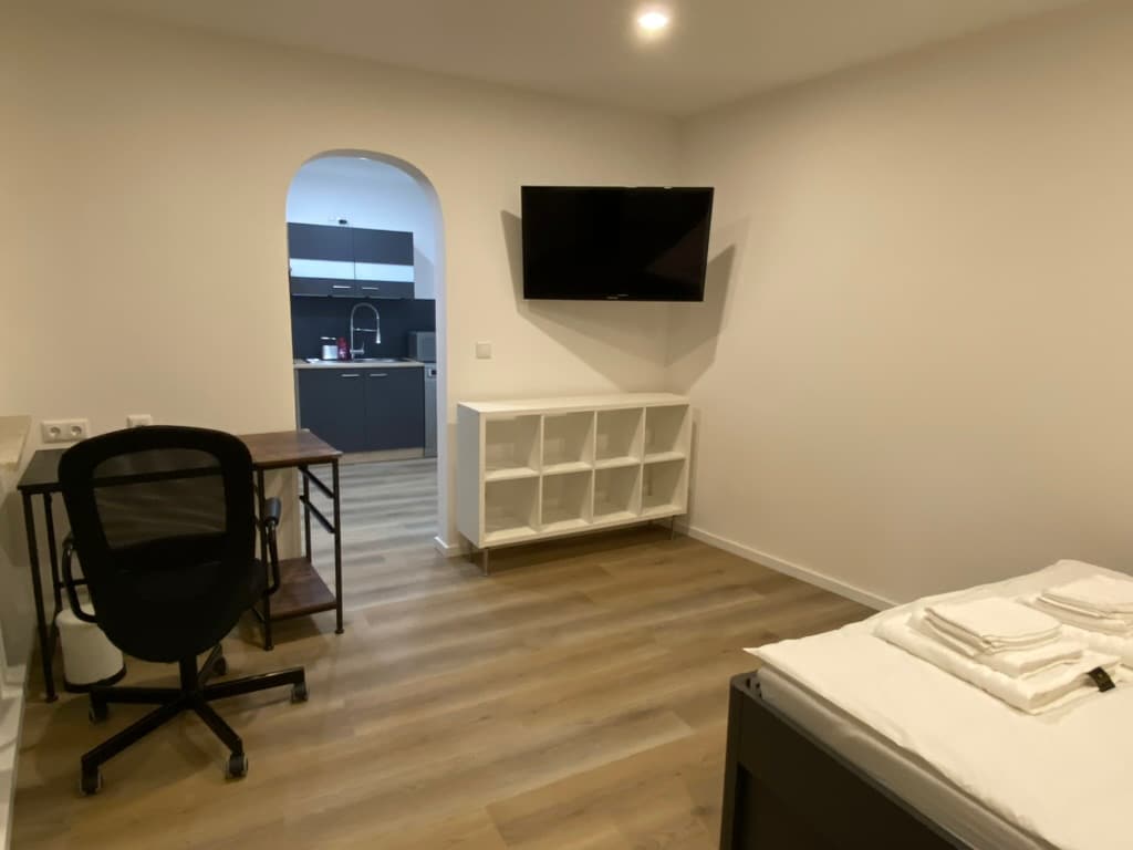 Moderne et proche de la gare : appartement fraîchement rénové ...