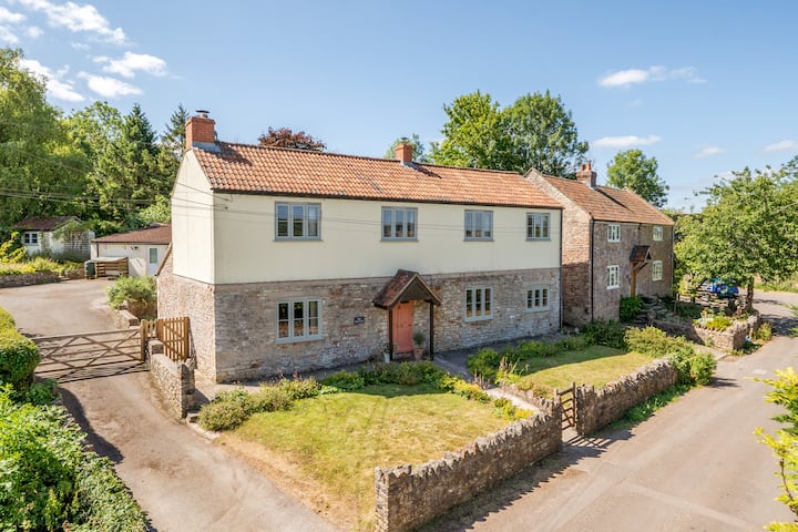 Dulcote Gem 3 Bed 3 Bath Parking & Cathedral Views - Glastonbury