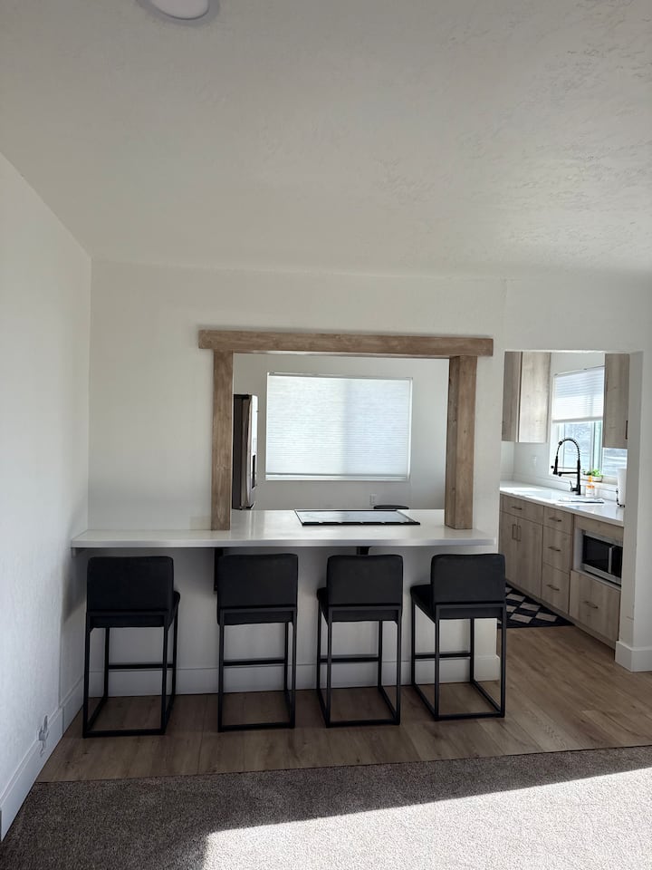 Cozy Corner Cottage - Huntington, UT