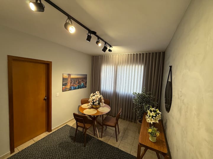 Apê Completo, Confortável E Bem Localizado - Belo Horizonte