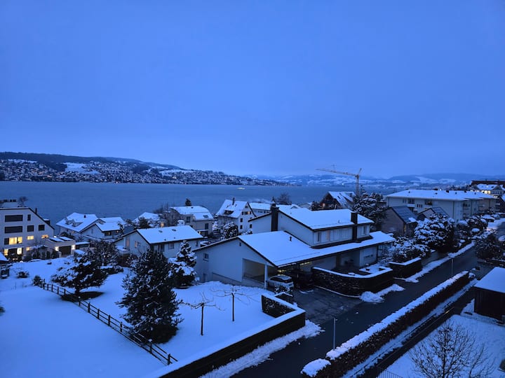 ŠTúdio Bdsm V čAse Od 7:00 Do 12:00 
+ Hračky - Erlenbach