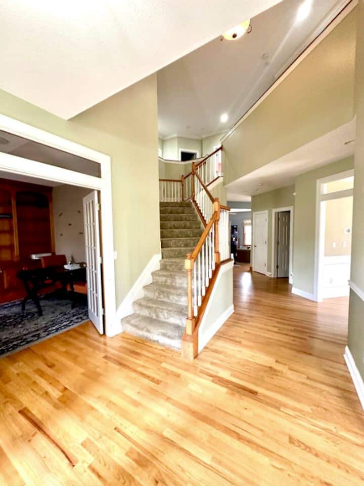 Nice Home In Hudson. - Aurora, OH