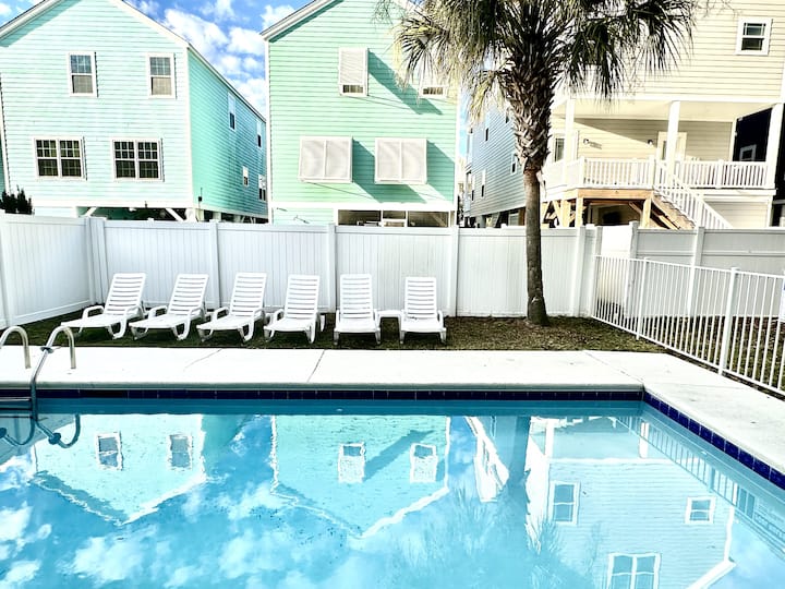 5 Bedroom Beach Getaway.1 Minute Walk To The Beach - Surfside Beach, SC