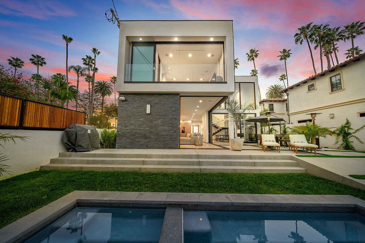 Luxus Beverly Hills Oase: Pool, Spa & Aussicht - Häuser zur Miete in ...