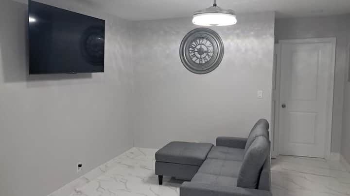 Cozy 3 Bedroom 2 Bath Home - Freeport