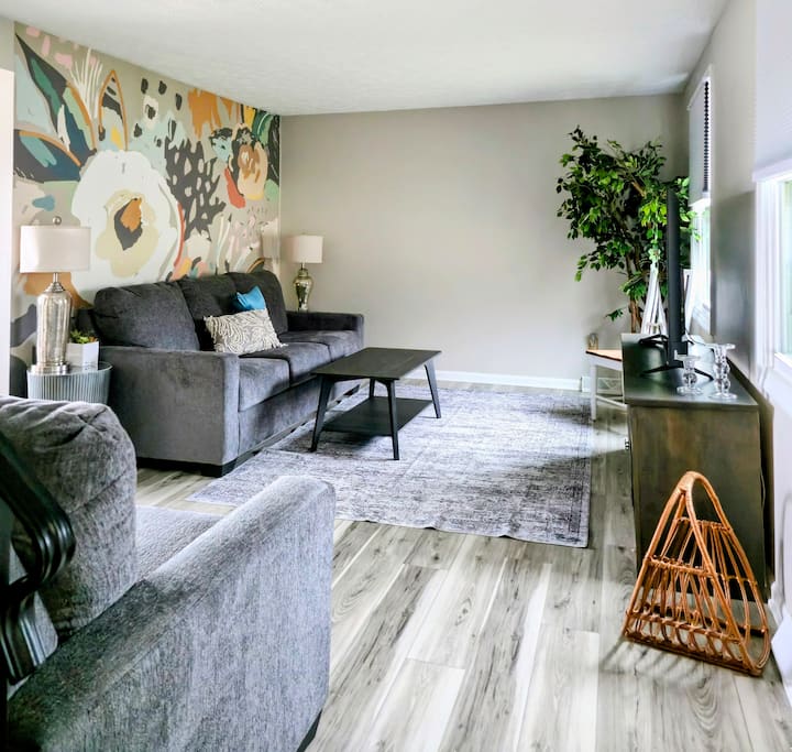 Charming Duplex In Bolivar 2 Bedroom 1.5 Bath - Bolivar, OH