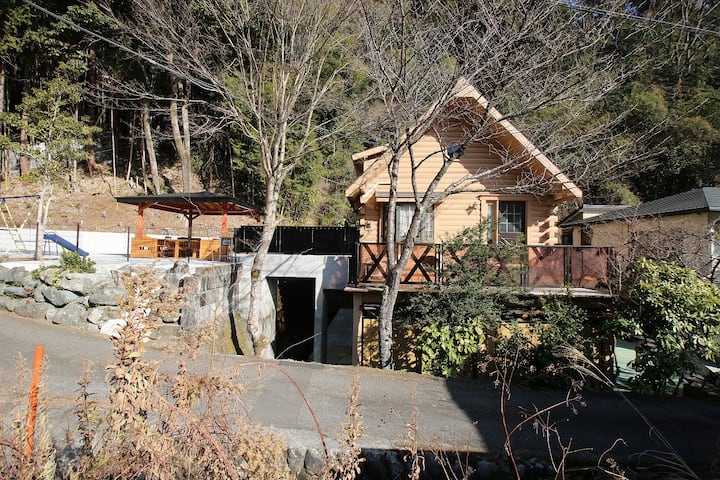 貸切ログハウス　バレルサウナ付き　田舎でスローライフ - 하다노시