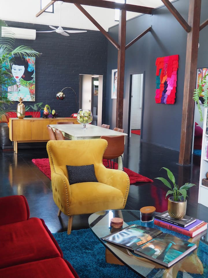 Two Bedrooms - Max 4 Guests - Kitchener