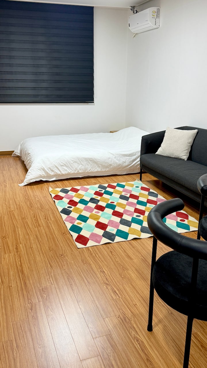 [최대 4인을 위한 일산 원룸 숙소] 화장실1/무료주차/킨텍스 10분 - 마산동