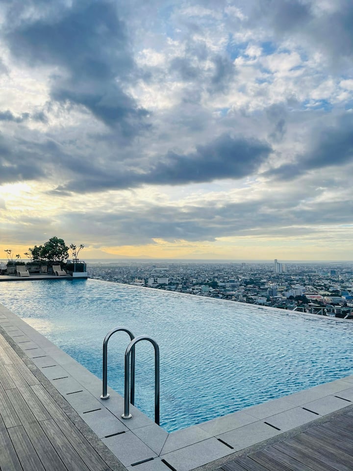 The Urban Retreat 2br| Wi-fi|skydeckpool Cityview - Philippines