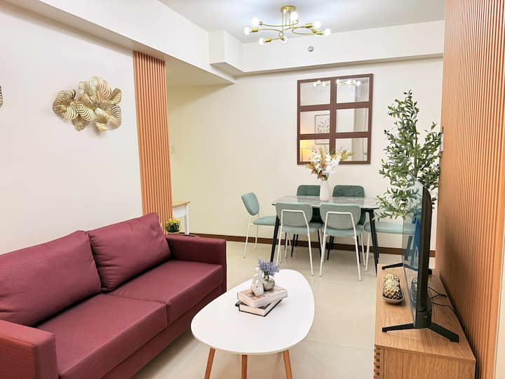 The Urban Retreat 2br| Wi-fi|skydeckpool Cityview - Quezon City