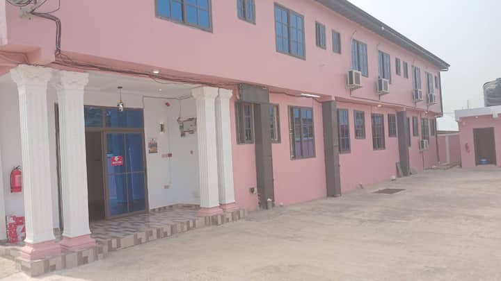 Goldy’s Guesthouse Location : Adwumakase Kese - Ghana