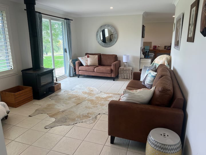 Hillview Farmstay Milton -Country Meets The Coast - Ulladulla