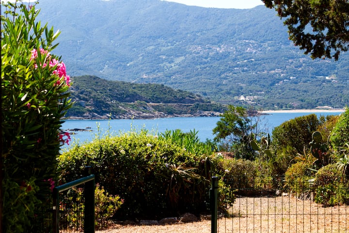Bel Appartement Dans Une Résidence Calme. - Tiuccia