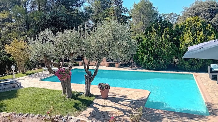 Villa Pleine Campagne Sur 2 Hectares Pour 14 Pers - Draguignan
