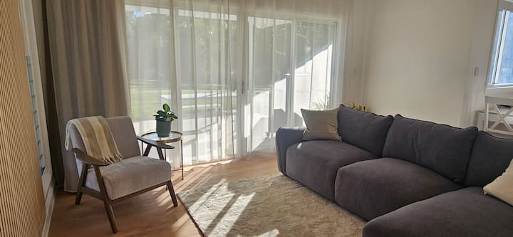 New Guest House At Glass House - Glass House Mountains