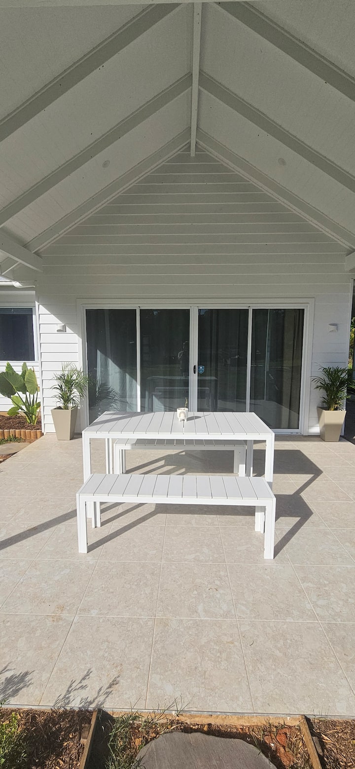 Guest House At Glass House - Beerwah
