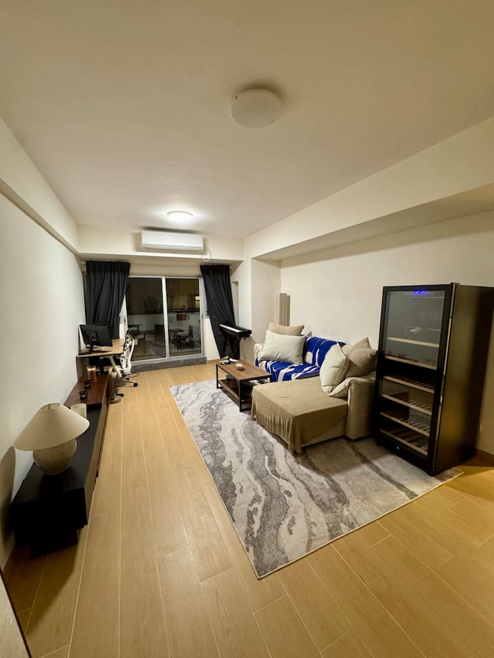 Cozy & Spacious 1br In Sheung Wan, Private Terrace - Central