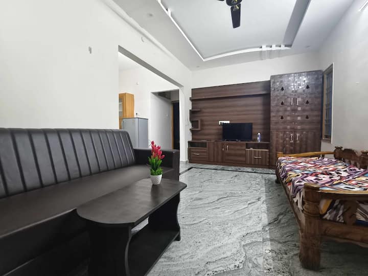 Vibe Casa Stay - Tirupati