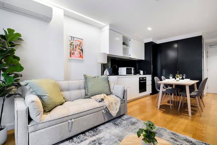 Central 2br Luxury | Pool+gym | Qv Mkt | 6 Guests - Australia