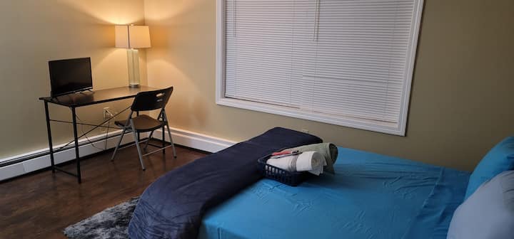 #1 Cozy Queen Room Less Than A Mile From Yale - New Haven, CT