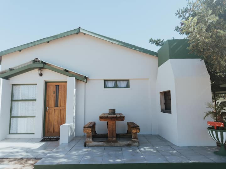 Lekkerbly Chalet 1 - Pofadder