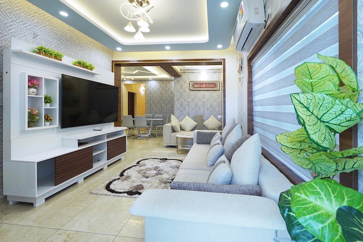 Luxurious Room - Changanassery