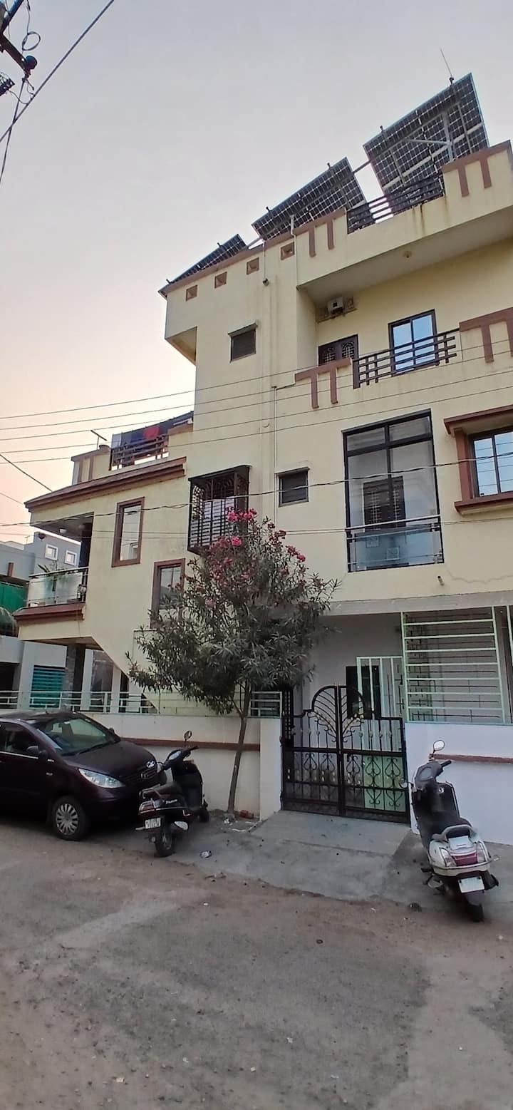 Furnish Ground Flr House For Short Rental - Vadodara