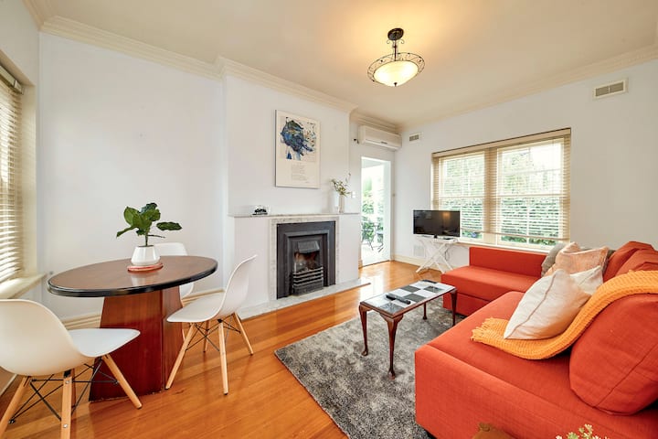 Classic Art Deco 1 Bedroom Apartment In Toorak - Australia