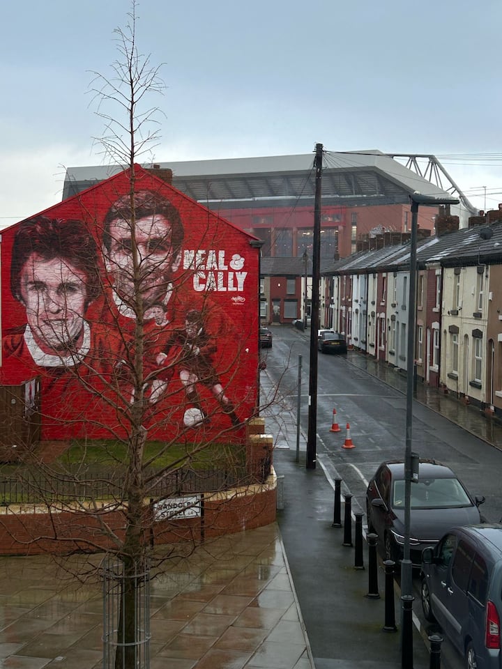 4 Min Walk To Anfield Stadium Sleeps 7 4br 3 Bath - Wirral