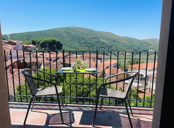 Pet-friendly Boutique Accommodation With Views - Gata