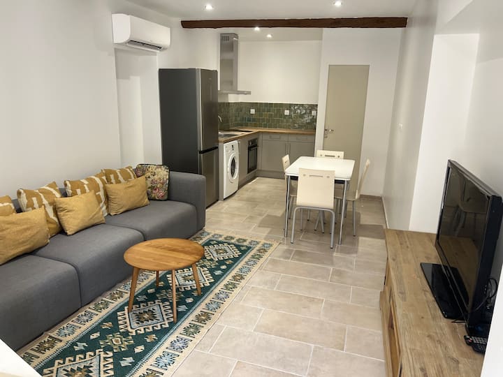 Jolie Maison De Village - Salon-de-Provence