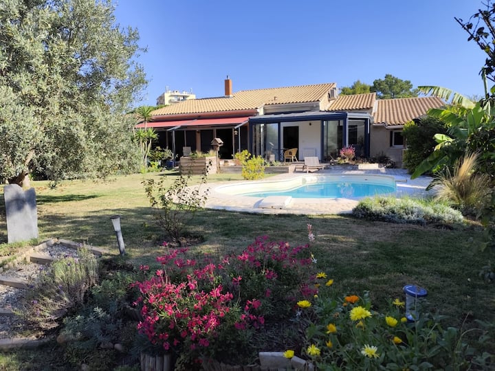 Nouveauté Charmante Villa + Piscine Près D'avignon - Sorgues