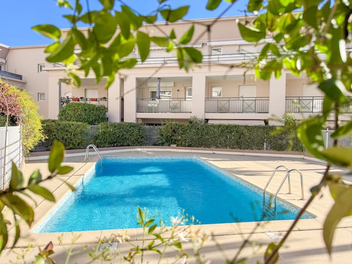 Appartement 4 Couchages, Terrasse Et Piscine - Mandelieu-La Napoule