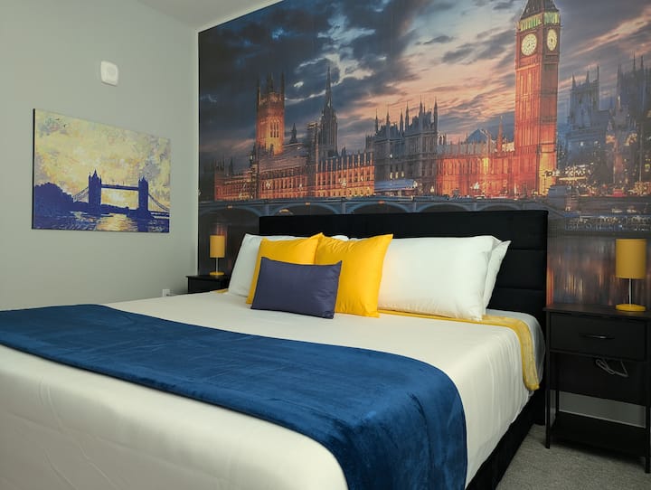 King Bed Retreat | Elevated Stay | Near Airport - Jacksonville