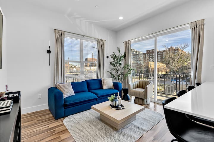 New | Luxury 1br Oak Lawn | Free Parking + Ev - Dallas, TX