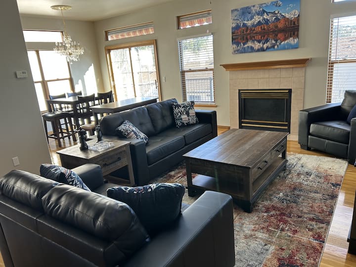 Cozy Springs Hideaway - Colorado Springs, CO