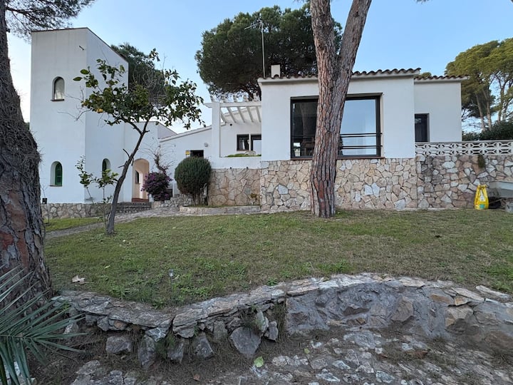 Boutique Villa Pool & Garden In Costa Brava - Costa Brava