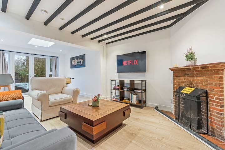 Sevenoaks| Traditional 2-bed Cottage, Sleeps 5 - Sevenoaks