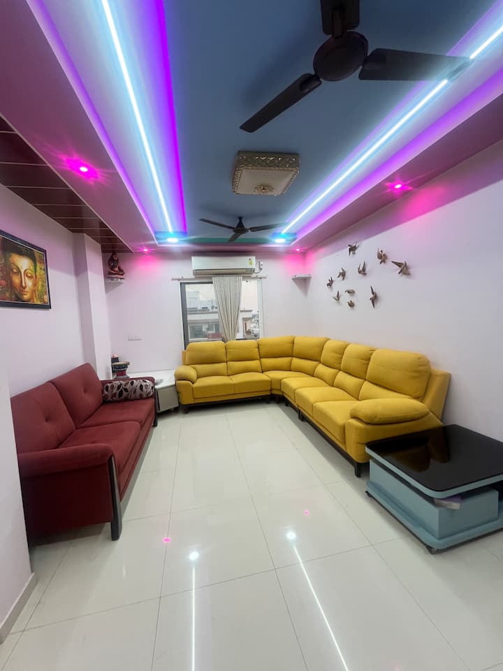 Calm And Cool 3 Bedroom Apartment - Junagadh