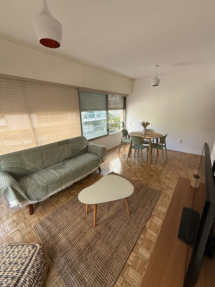 Luz Y Confort En El Corazón De La Ciudad - Montevideo