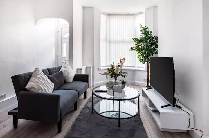 Modern 2-br Home 
| Birkenhead| Work+explore - Birkenhead